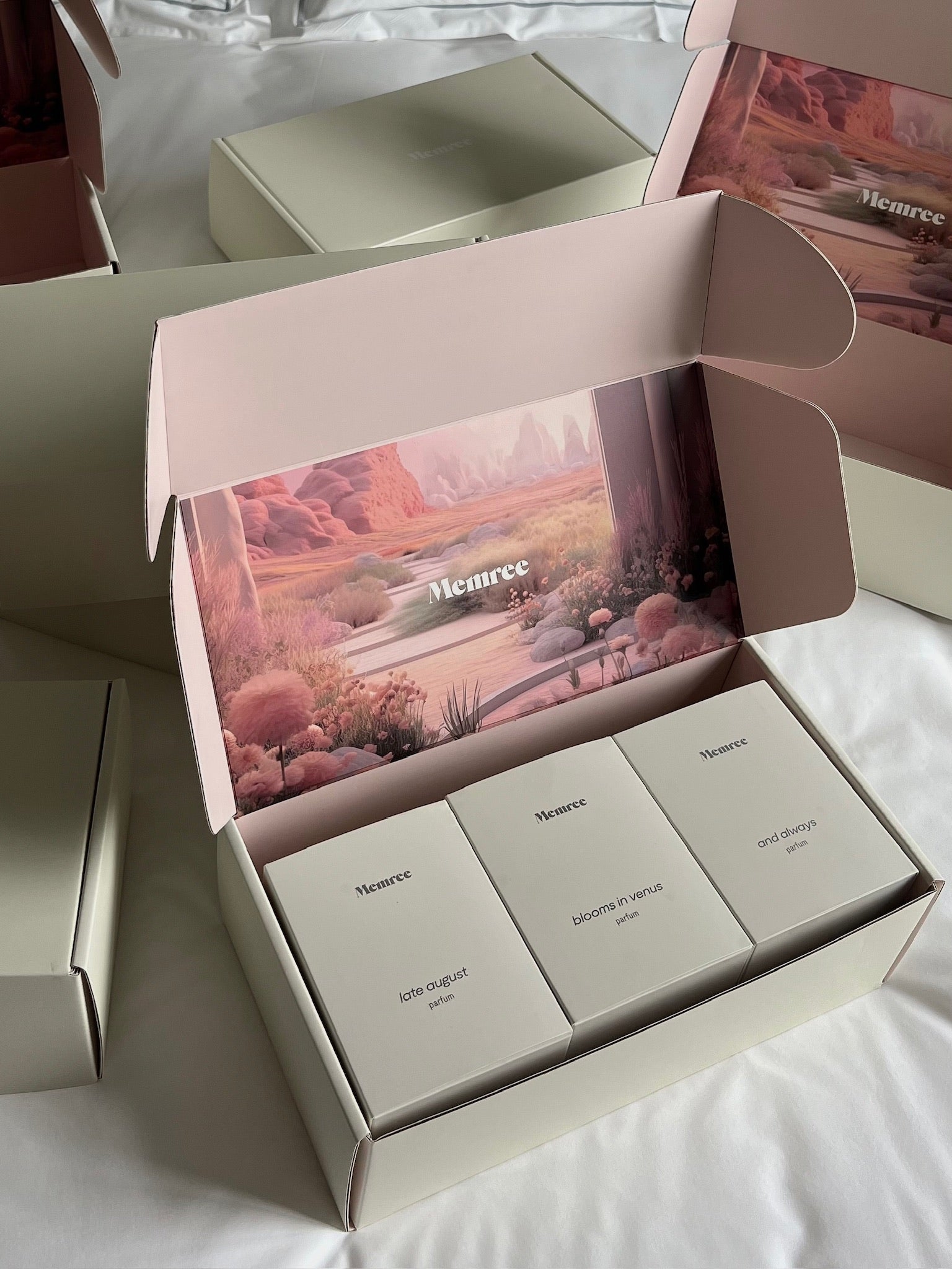 How to Layer Fragrance | Memree Guide